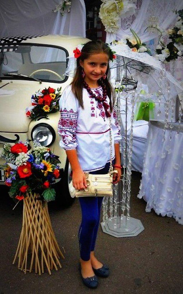 Конкурс "ВСІМ вишиванкам вишиванка": Каринка Христин, №3 : 24:07:2014 - vsim.ua