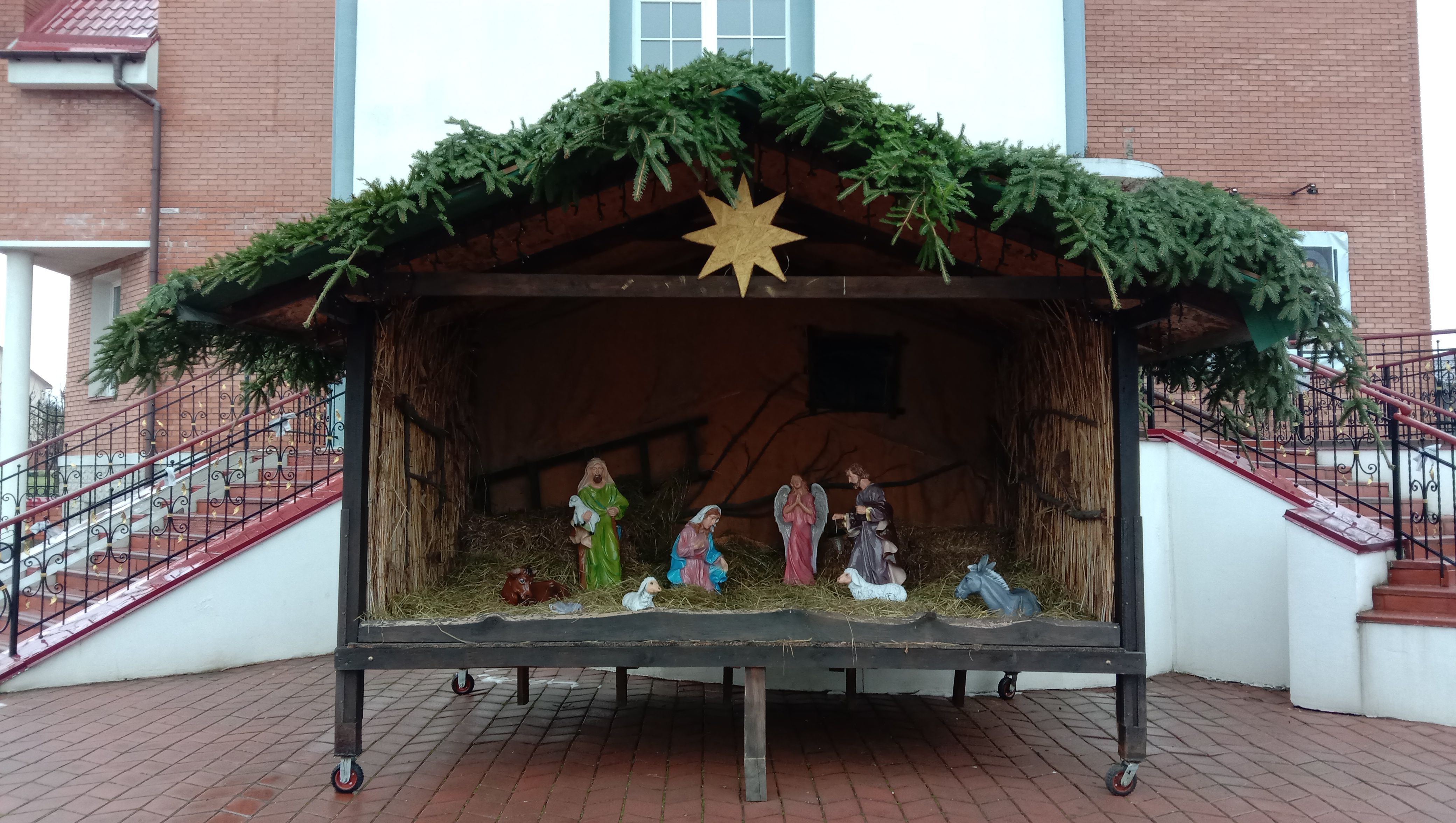Як виглядають різдвяні вертепи у костелах Хмельницького (ФОТО) : 24:12:2020 - vsim.ua
