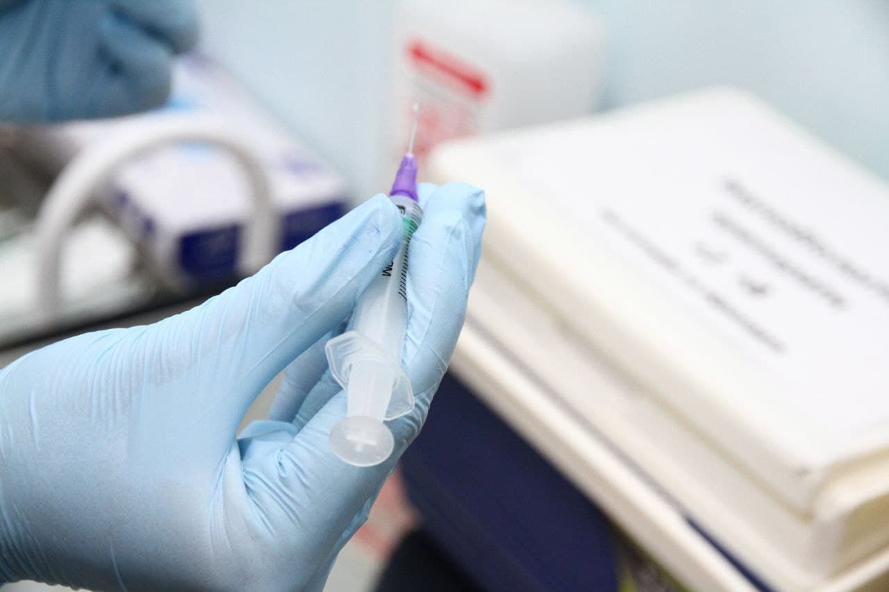 Скільки жителів Хмельниччини вже вакцинувались від COVID-19 - vsim.ua