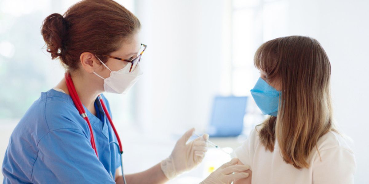 У МОЗ дозволили робити дітям перший бустер від COVID-19 - vsim.ua