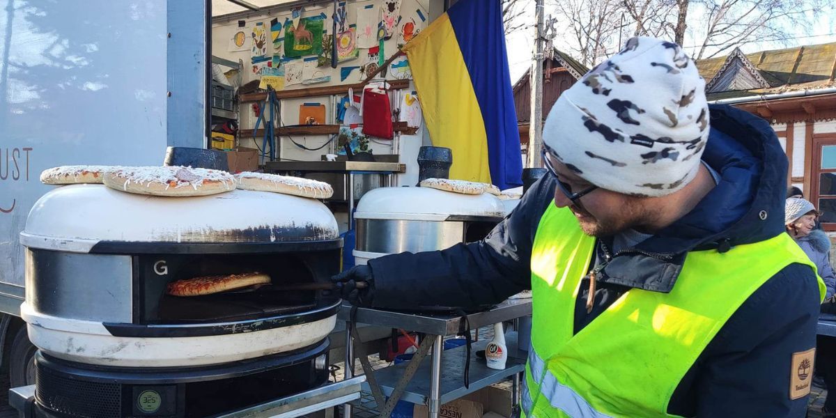 У Кам’янці пригощали піцою 1 500 людей - vsim.ua