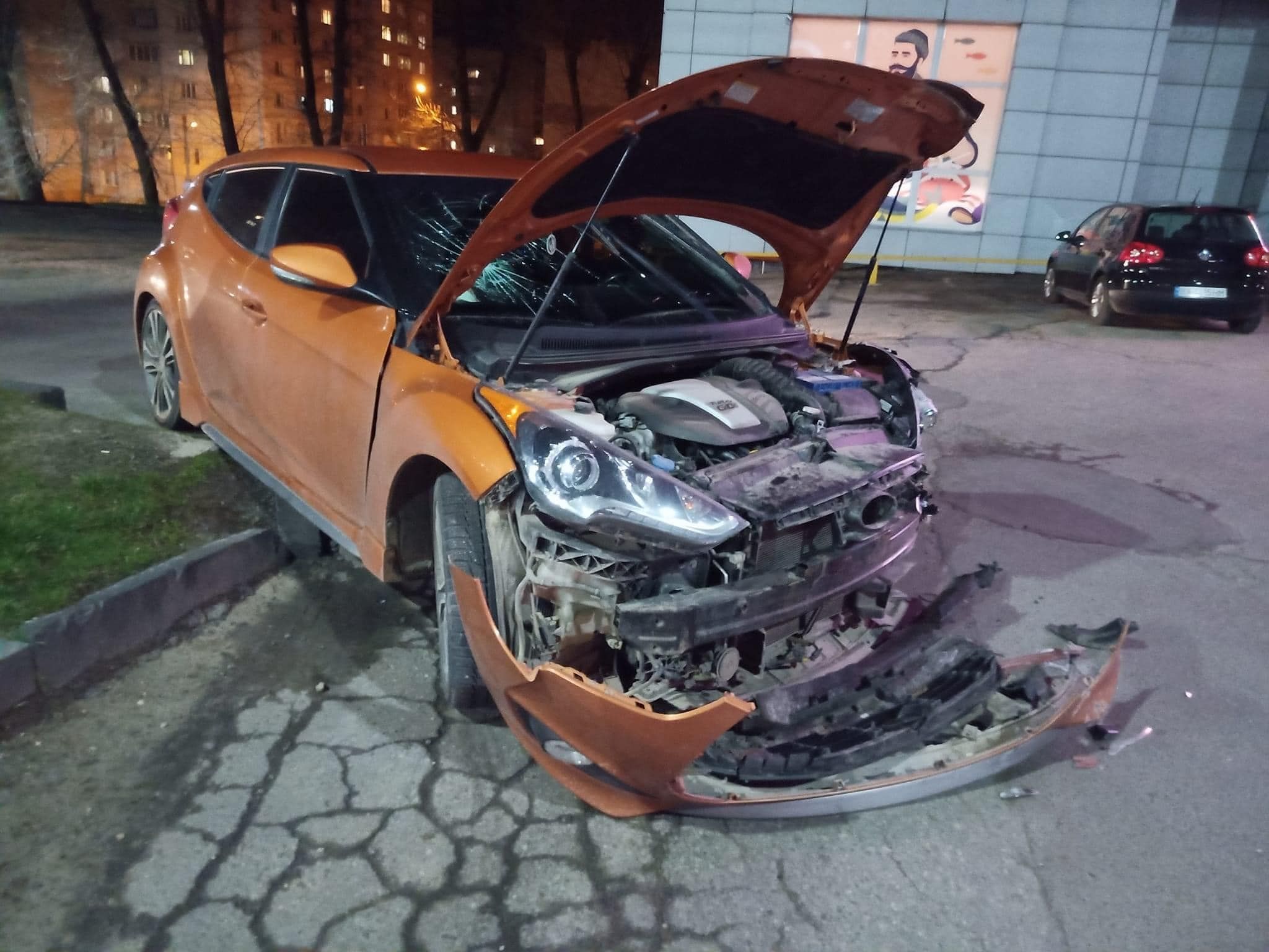 ДТП біля “Сільпо” на Проспекті Миру: “BMW” влетів у “Hyundai” - vsim.ua