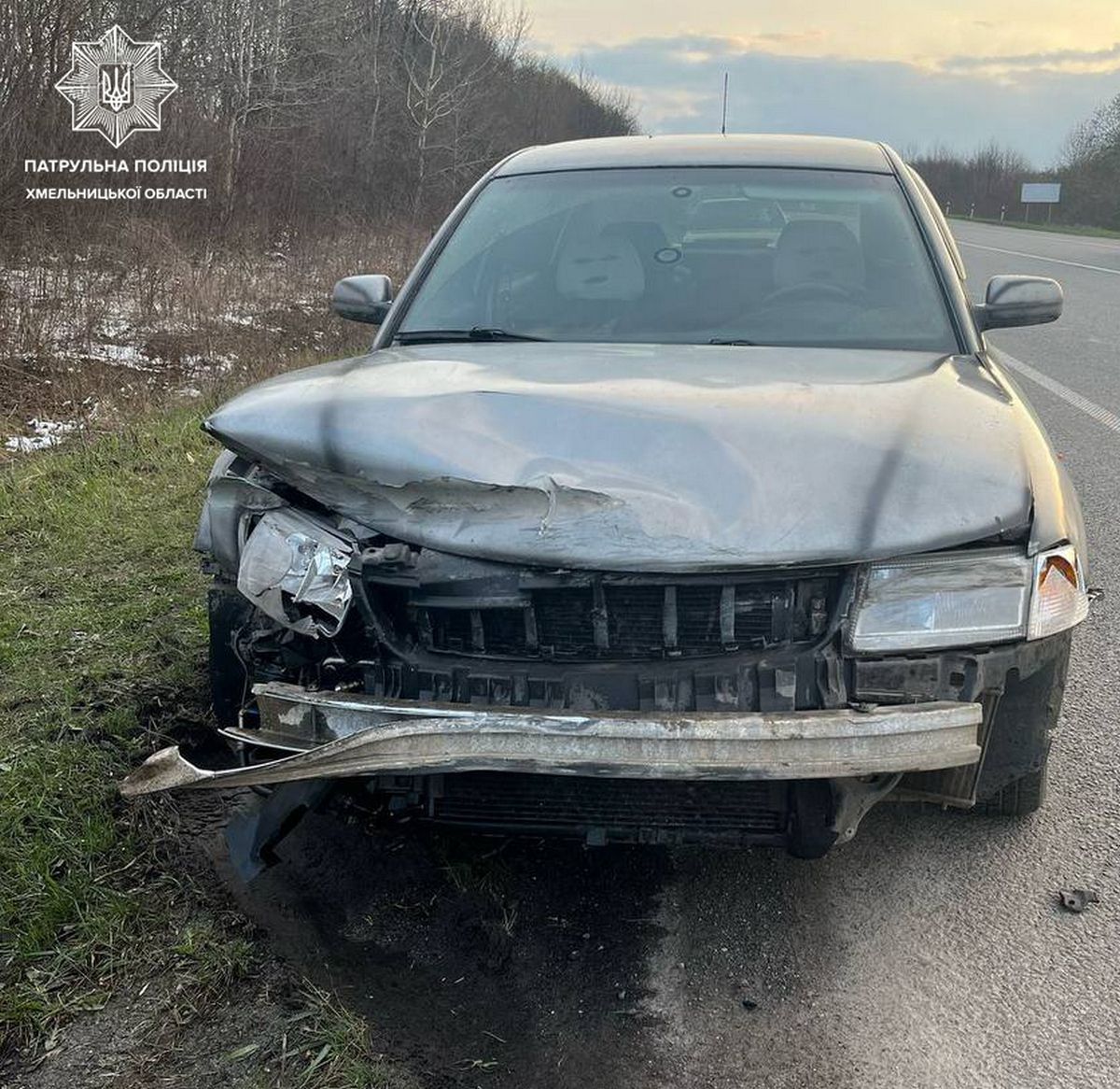 На трасі М-30 п’яний водій влетів в огорожу - vsim.ua