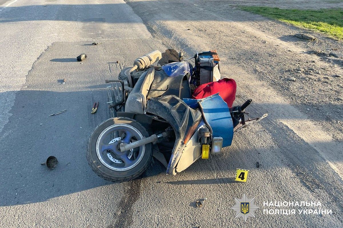 В ДТП на Хмельниччині травмувався 73-річний мотоцикліст - vsim.ua
