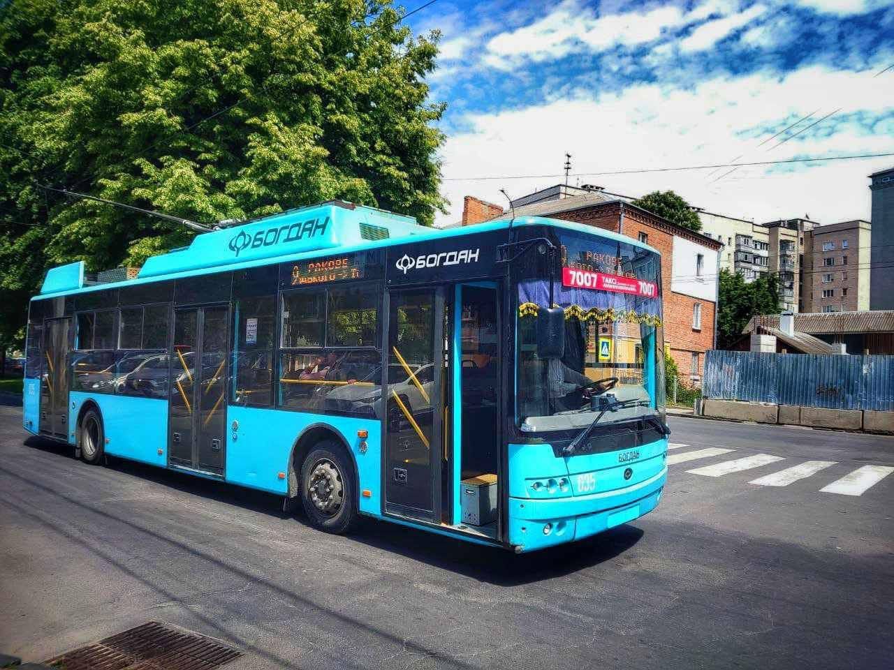 Рух громадського транспорту через Камʼянецьку обмежать - vsim.ua