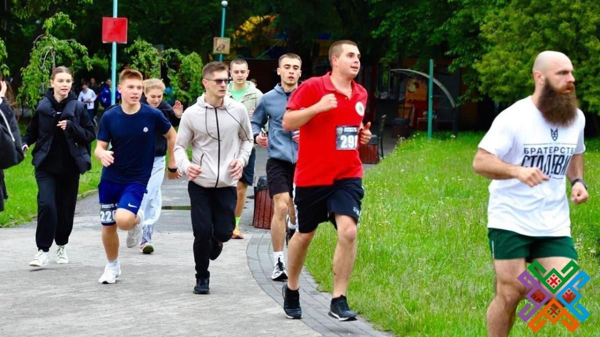 У Хмельницькому провели благодійний забіг на підтримку ССО (ФОТО) - vsim.ua